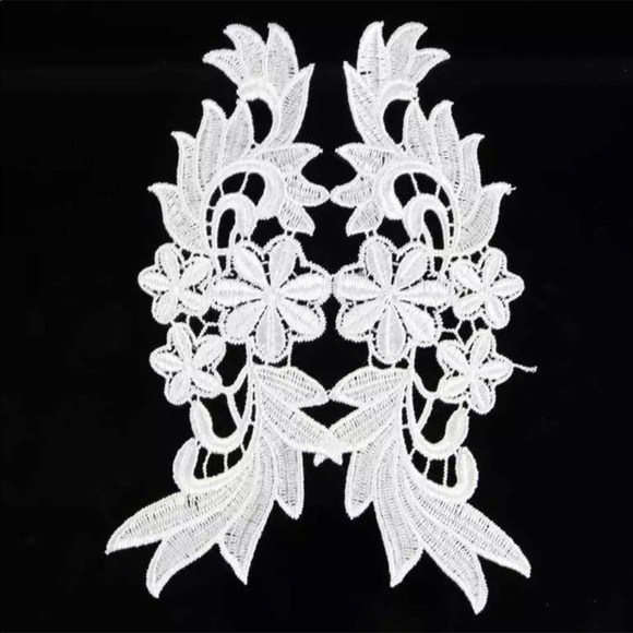 Pink Magnolia | Accessories | New Set Of 6 Off White Lace Appliqus ...
